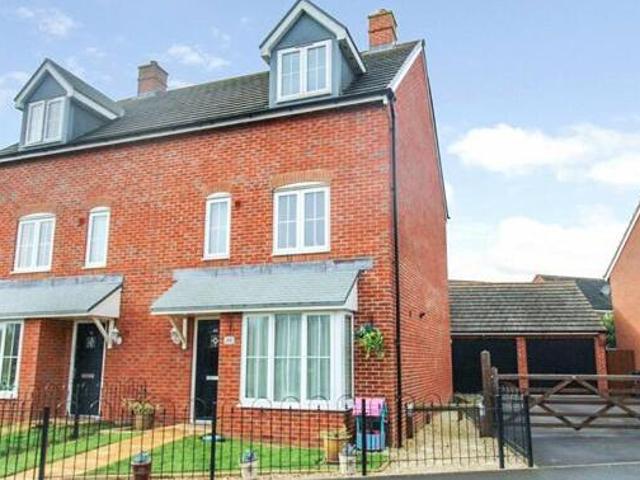 Culverhouse Road, Town Centre, 4 Bedroom Semi detached