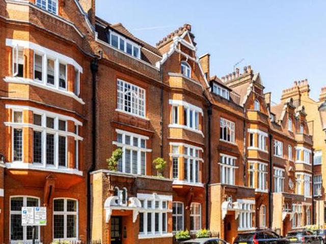 Culford Gardens, London, 3 Bedroom Apartment