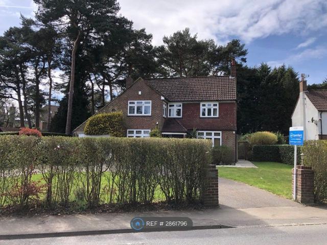 Cullesden Road, Kenley CR8, 4 bed detached house to rent, £3,500 pcm | PrimeLocation