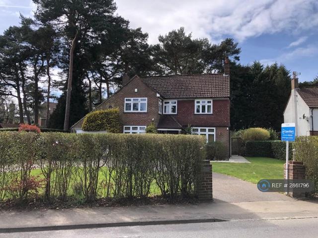 Cullesden Road, Kenley, CR8 4 bed detached house to rent £3,500 pcm £808 pw