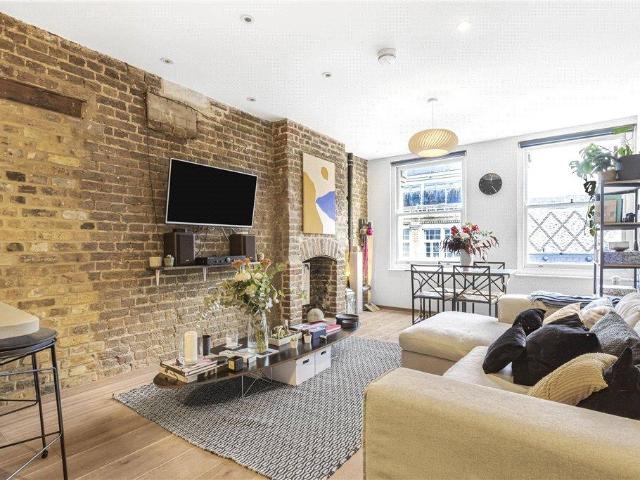 Curtain Road, Shoreditch, London, EC2A 2 bed apartment to rent £3,700 pcm £854 pw