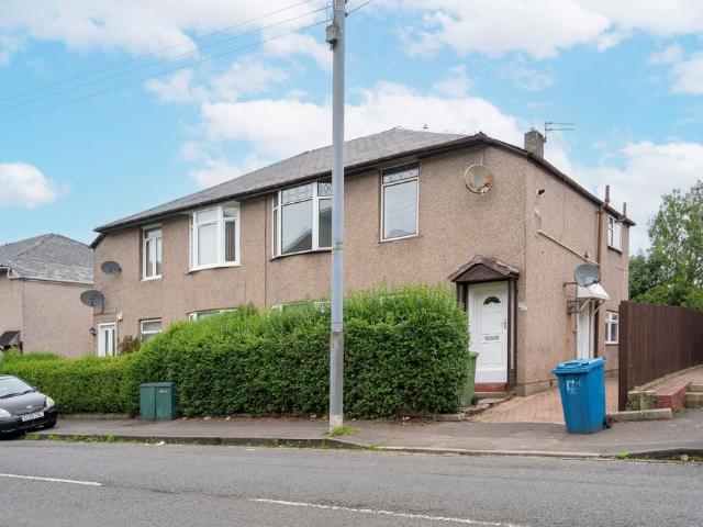 Curtis Avenue, Glasgow G44, 3 bed flat to rent, £975 pcm | PrimeLocation
