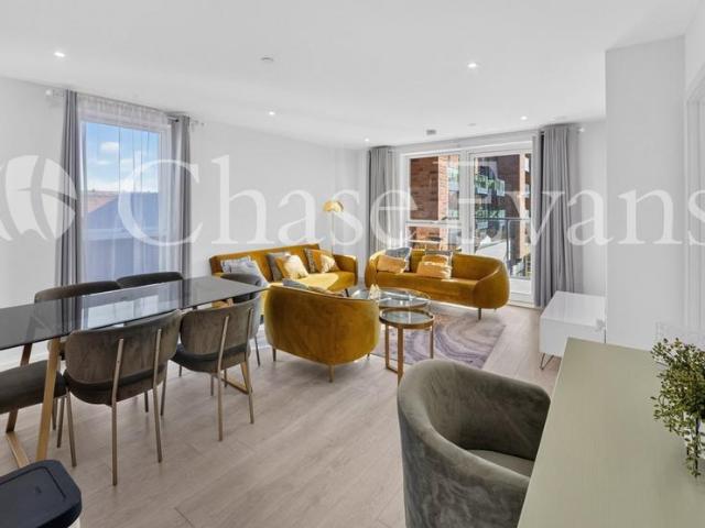 Curtis House, 14a Unity Lane, High. 2 bed flat to rent £2,340 pcm £540 pw