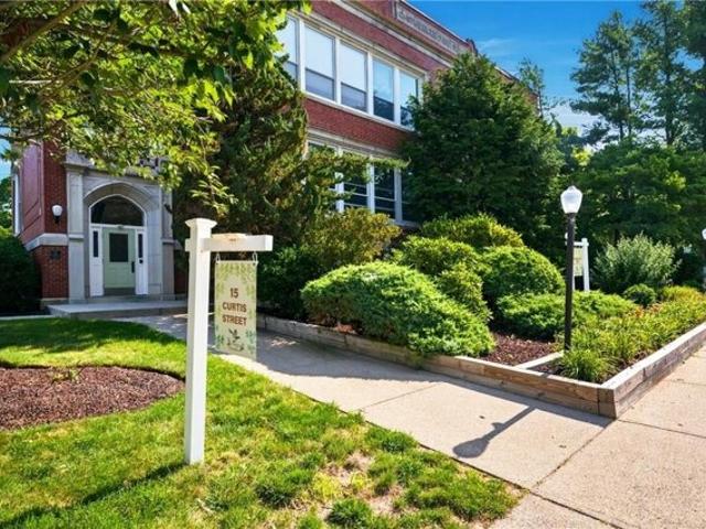 Curtis St Apt,cranston, Condo For Sale
