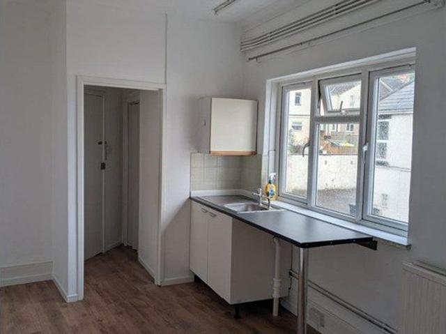 Curtis Street, Swindon SN1, Studio to rent, £625 pcm | PrimeLocation