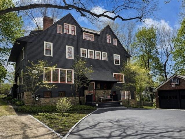 Curve St, Wellesley, Home For Sale