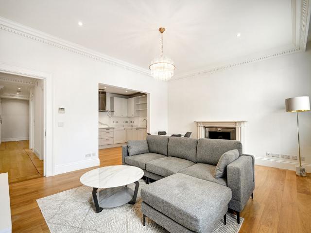 Curzon Square, Mayfair W1J, 2 bed flat to rent, £7,250 pcm | PrimeLocation