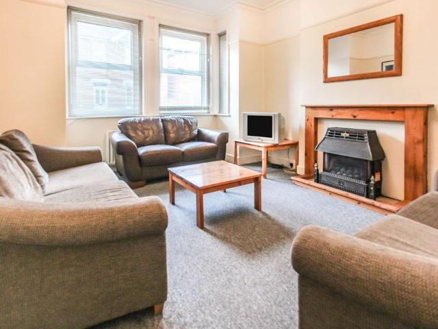 Curzon Road, Bournemouth, BH1
