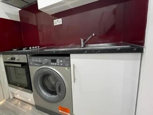 Curzon Road, London, CR7 6BR, United Kingdom | Studio apartment for rent #138472058 | Rentberry