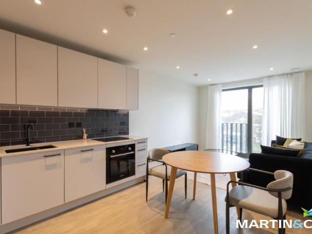 Curzon Wharf, Glasswater Locks, Pitt. 1 bed apartment to rent £1,050 pcm £242 pw