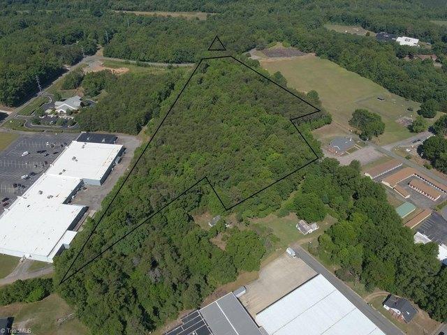Cure Dr, Madison, NC 27025