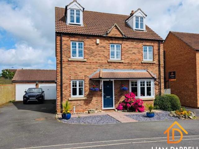 Curlew Drive, Crossgates, 5 Bedroom Detached