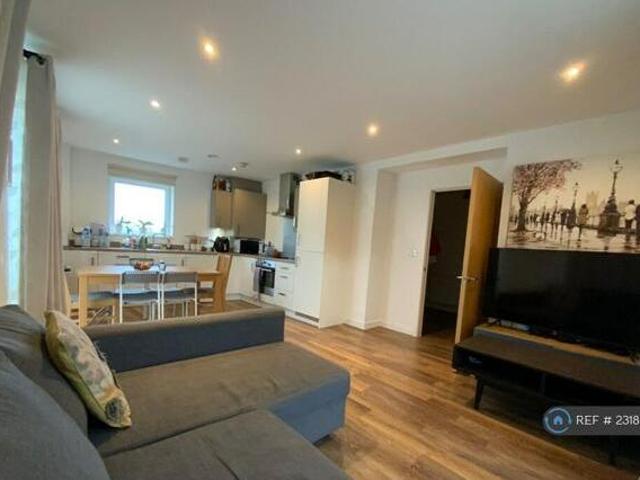 Curlew Street, London, 1 Bedroom Flat