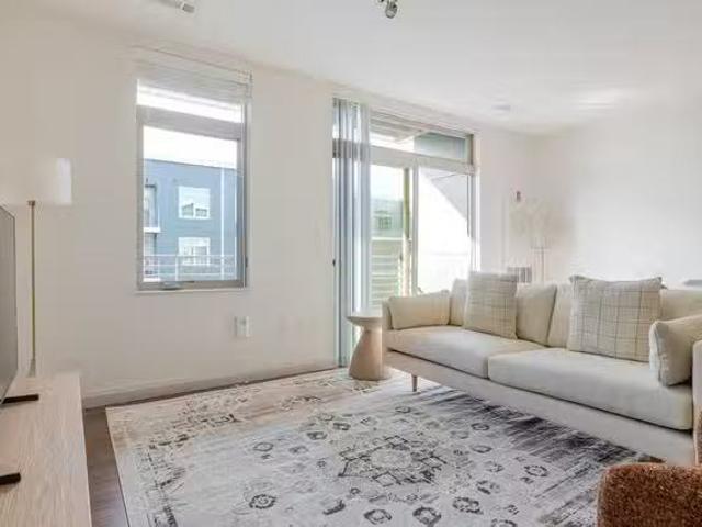 Currents on the Charles, 36 River St, Bleachery 2 Bedroom.