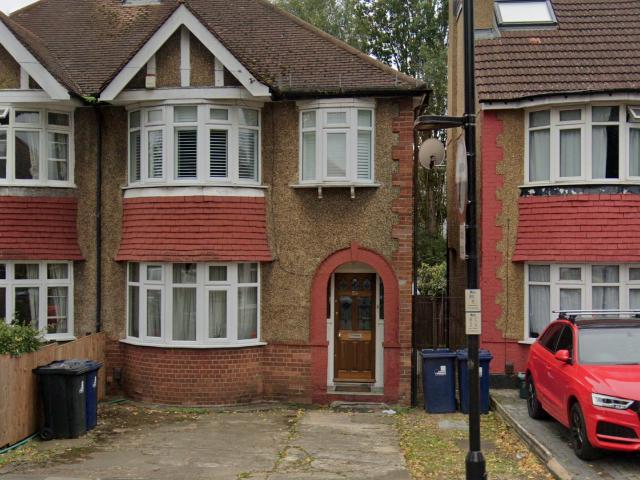 Currey Road, Greenford UB6, 4 bed semi detached house to rent, £3,000 pcm | PrimeLocation