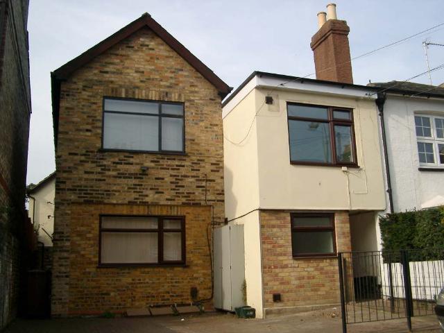 Currie Street, Hertford SG13, 1 bed maisonette to rent, £1,050 pcm | PrimeLocation