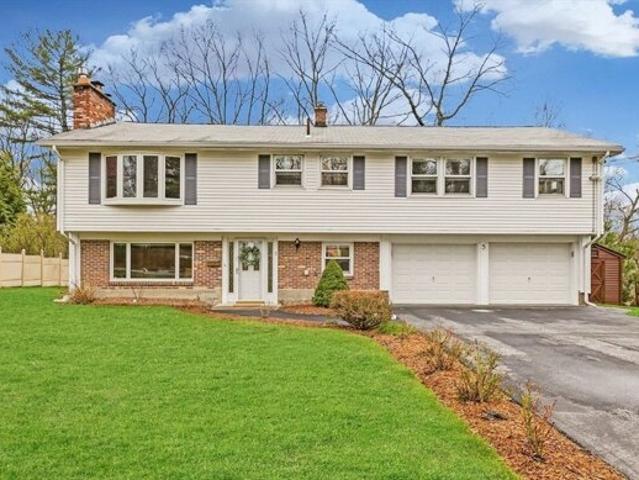 Currier Dr, Framingham, Home For Sale