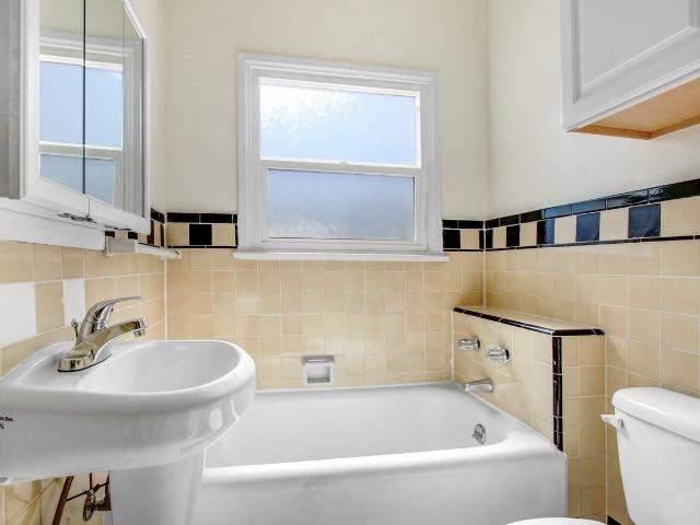 Curson 1 Bedroom Apartment for Rent at 315 N Curson Ave, Los Angeles, CA 90036 Mid City West