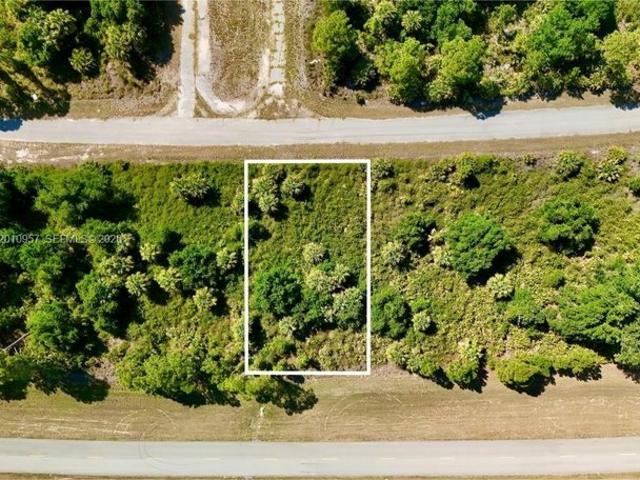Custer Cir, North Port, FL 34288