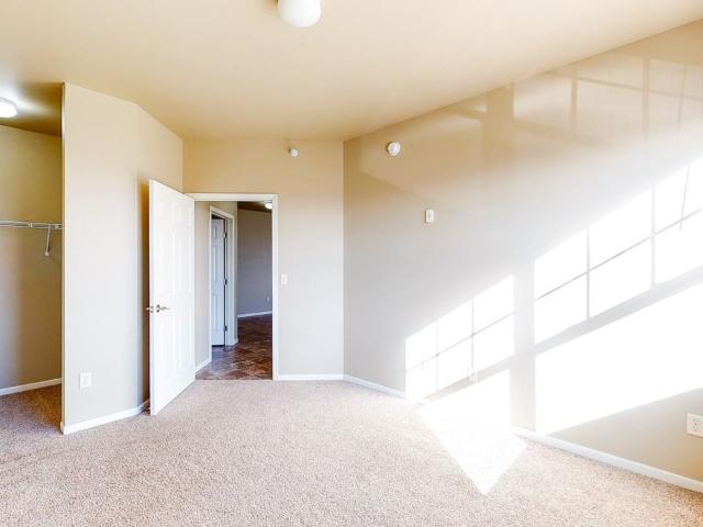 Custer Crossing & Ravenwood 1 Bedroom Apartment for Rent at 1763 Carroll Street, Dickinson, ND 58601