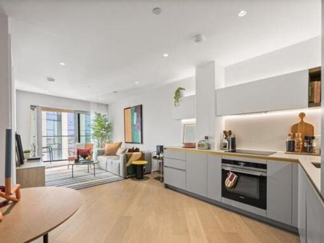 Cutter Lane, London, 1 Bedroom Apartment