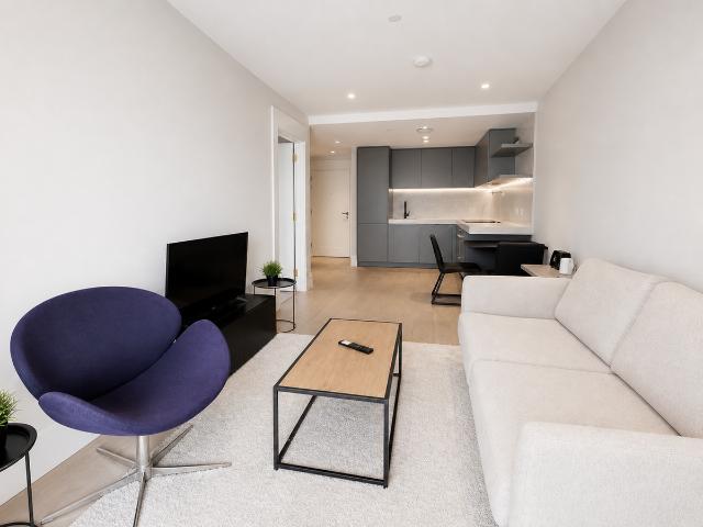 Cutter Lane, London SE10, 1 bed flat to rent, £2,200 pcm | PrimeLocation