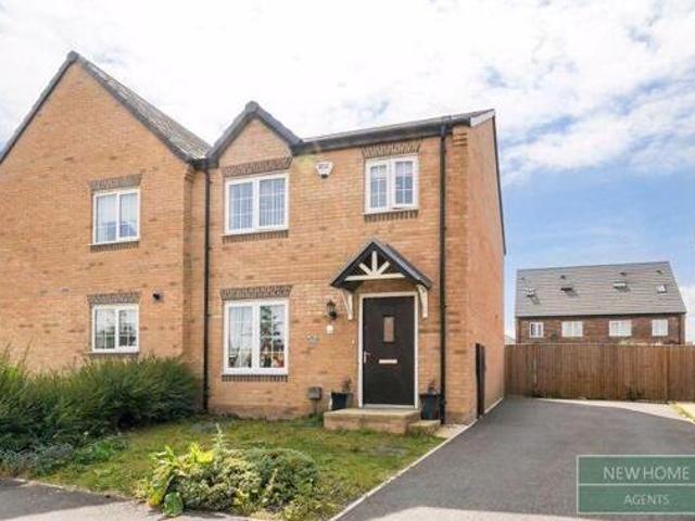 Cutter Lane, New Rossington, 3 Bedroom Semi detached