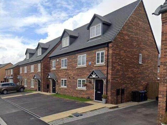 Cutter Lane, New Rossington, 3 Bedroom Semi detached
