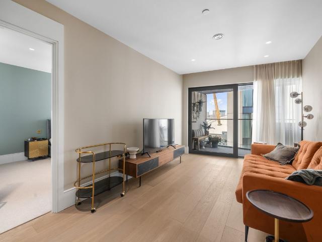 Cutter Lane SE10, 1 bed flat to rent, £2,400 pcm | PrimeLocation