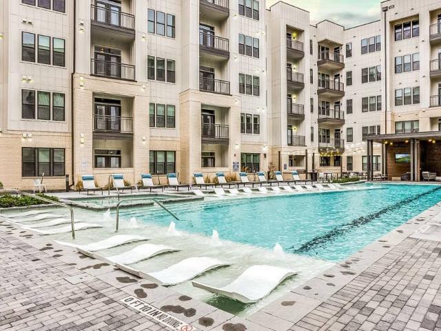 Cutting edge modern 1Br