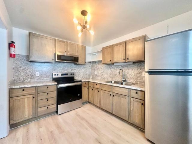 Cute & Updated _Bed Apt in Heart of Salt Lake City