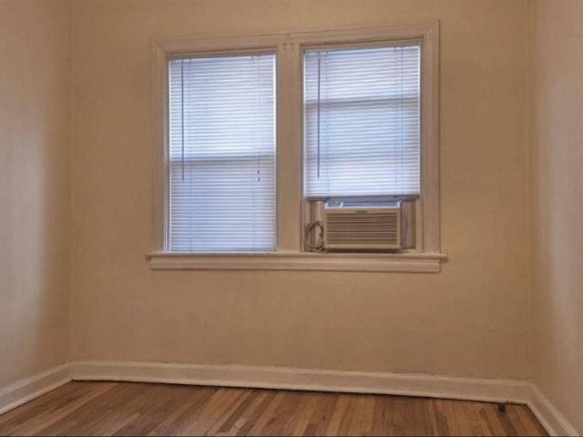 Cute vintage apartment available!