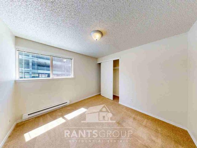Cute 2:1 Apartment Downtown Olympia with Covered Parking! 2 Bedroom Apartment for Rent at 419 9th Ave Se, Olympia, WA 98501 Downtown Olympia