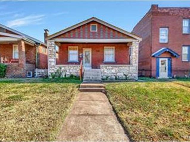Cute 2 bedroom, 1 bath Bungalow in South City