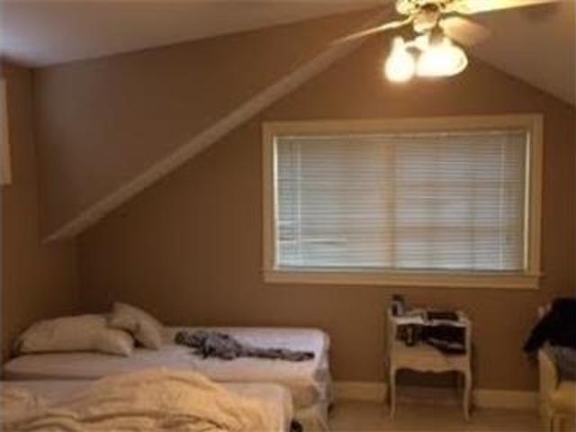 Cute 4 bedroom 3 full bath home located in desirable West University