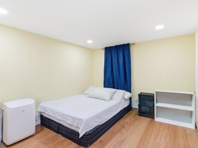 Cutler St, Newark, Home For Sale
