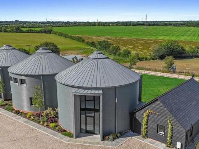Cutlers Green Farm, Thaxted, 4 Bedroom Detached