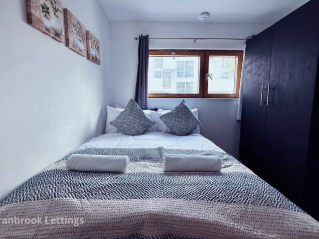 Cutmore Ropeworks, Arboretum Place Barking IG11, 1 bed flat to rent, £1,500 pcm | PrimeLocation