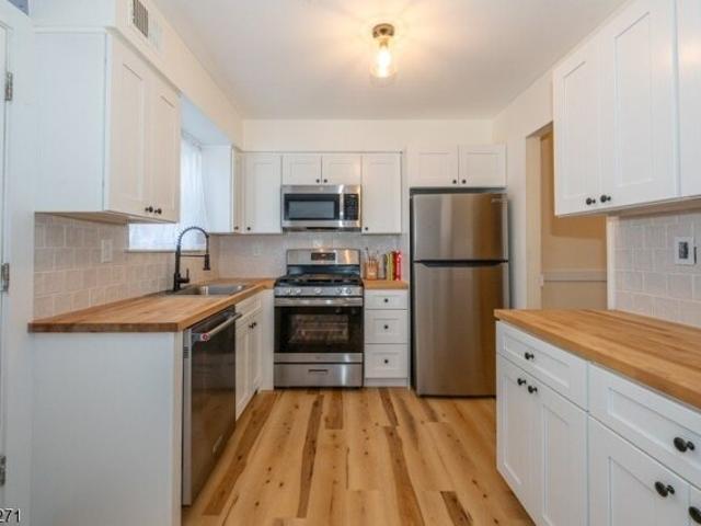 Cynthia Dr, Mansfield, Condo For Sale