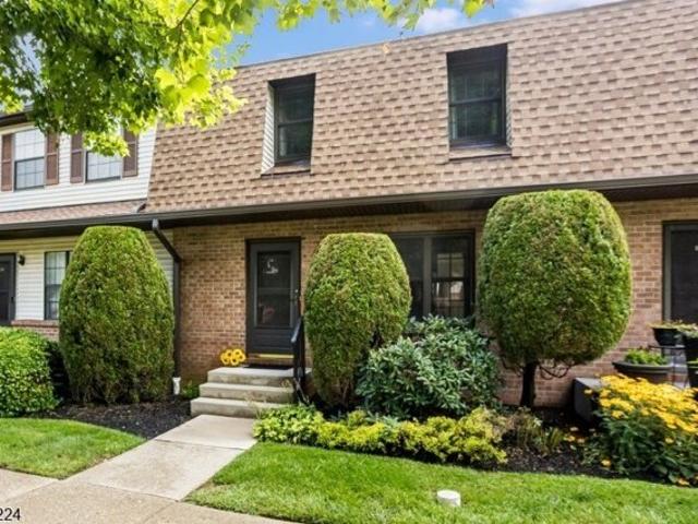 Cynthia Dr, Mansfield, Condo For Sale