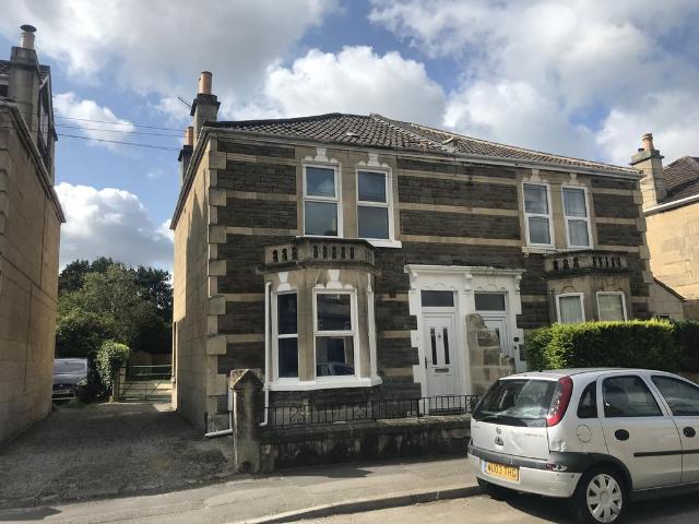 Cynthia Road, Bath 6 bed property to rent £3,900 pcm £900 pw