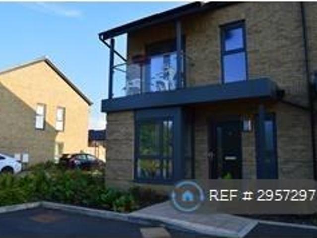 Cyber Avenue, Oakgrove, Milton. 3 bed semi detached house to rent £2,100 pcm £485 pw