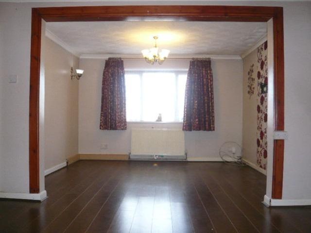 Cygnet Avenue, Feltham 4 bed house to rent £2,300 pcm £531 pw