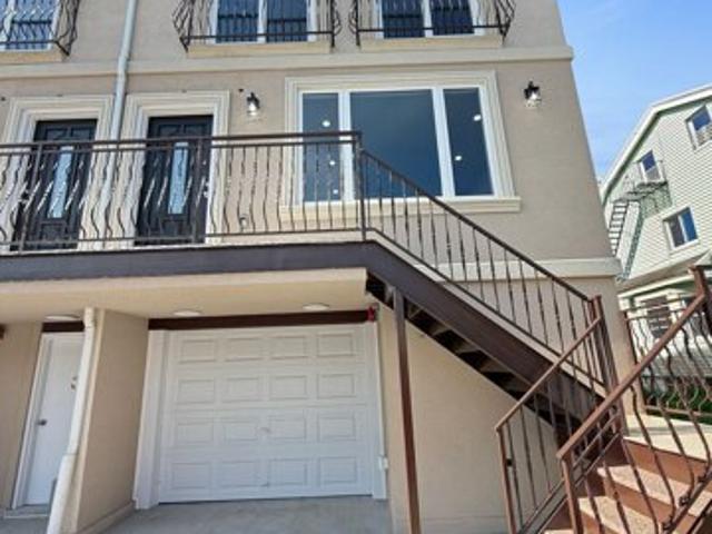 Cypress Ave, Brooklyn, Home For Sale