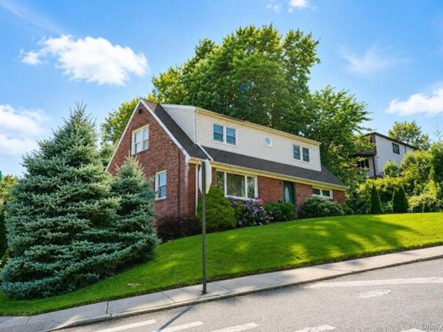 Cypress Ave, Staten Island, Home For Sale