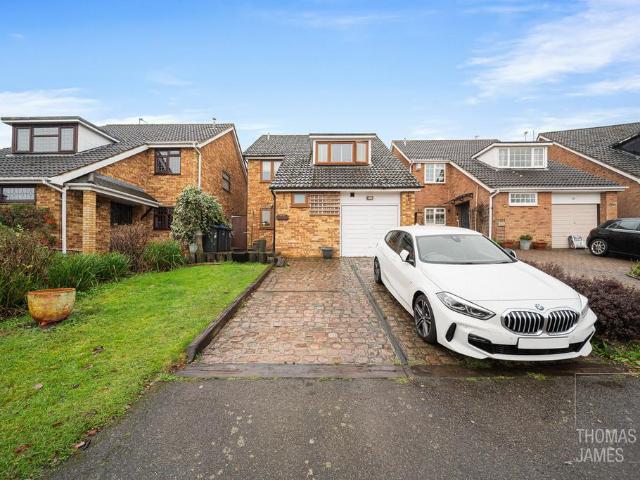 Cypress Avenue, Enfield, EN2 4 bed detached house to rent £2,750 pcm £635 pw