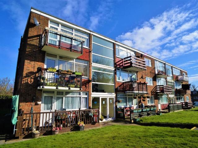 Cypress Court, Rochester ME2, 1 bed flat to rent, £925 pcm | PrimeLocation
