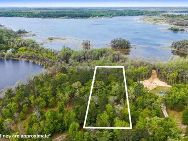 Cypress Ln, Chipley, FL 32428