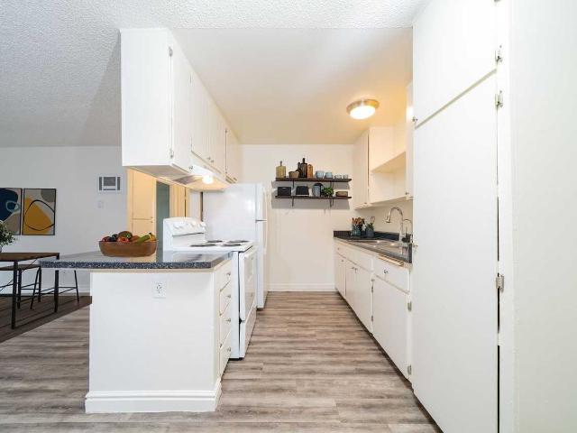 Cypress Park 1 Bedroom Apartment for Rent at 570 Lincoln Avenue, El Cajon, CA 92020 El Cajon