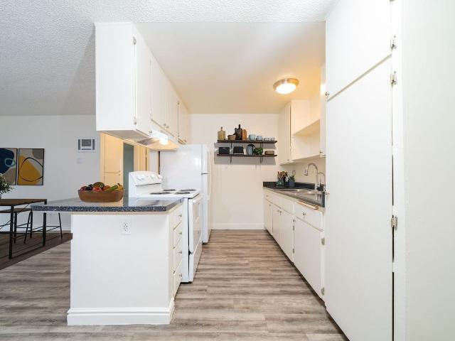 Cypress Park 2 Bedroom Apartment for Rent at 570 S Lincoln Ave, El Cajon, CA 92020 El Cajon